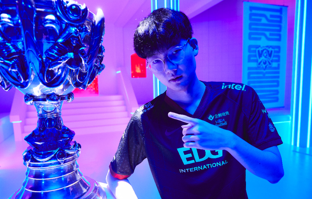 LCK全力补强，Scout被曝告别EDG，老岳的回应让观众安心_腾讯新闻