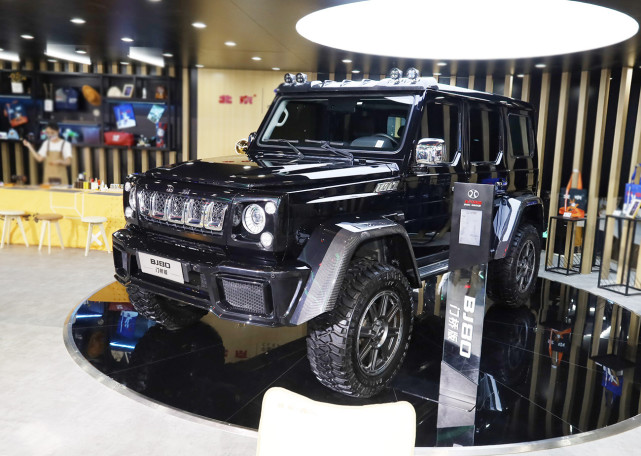 北汽版的大G，BJ80新车型亮相，外观很霸气，搭载3.0T动力_腾讯新闻