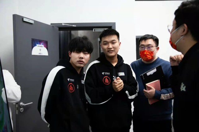 Cat首次登KPL“红榜”，获封最佳辅助，连拿MVP有当年的感觉了！_腾讯新闻