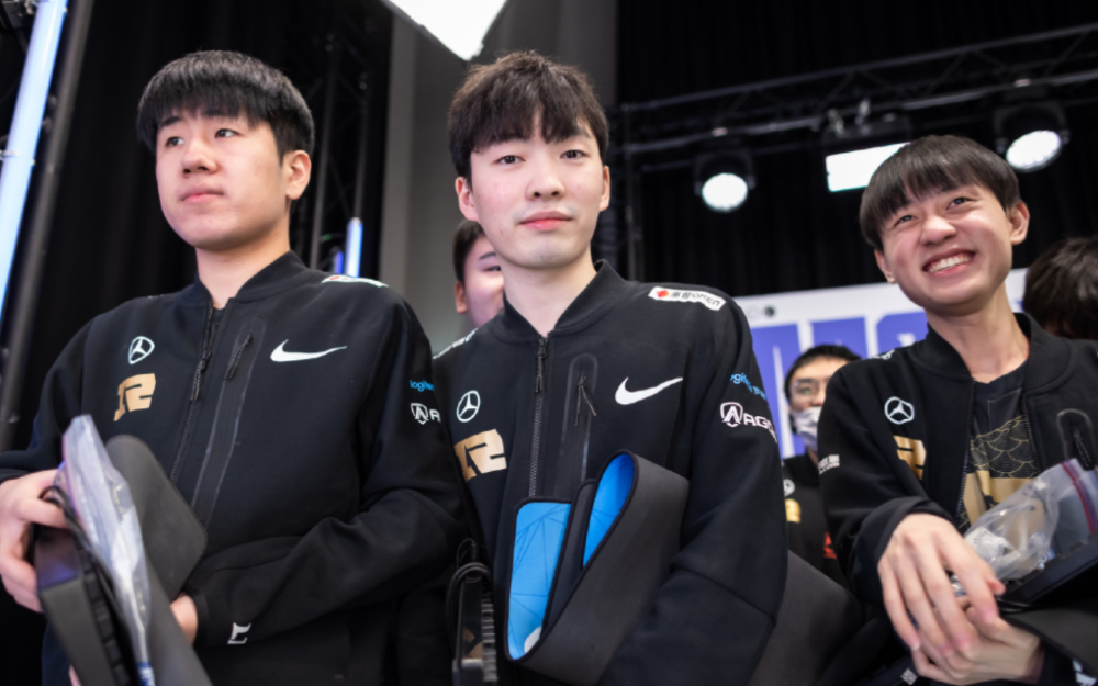 签下EDG冠军监督！RNG传出多个消息，Cryin去留存疑_腾讯新闻