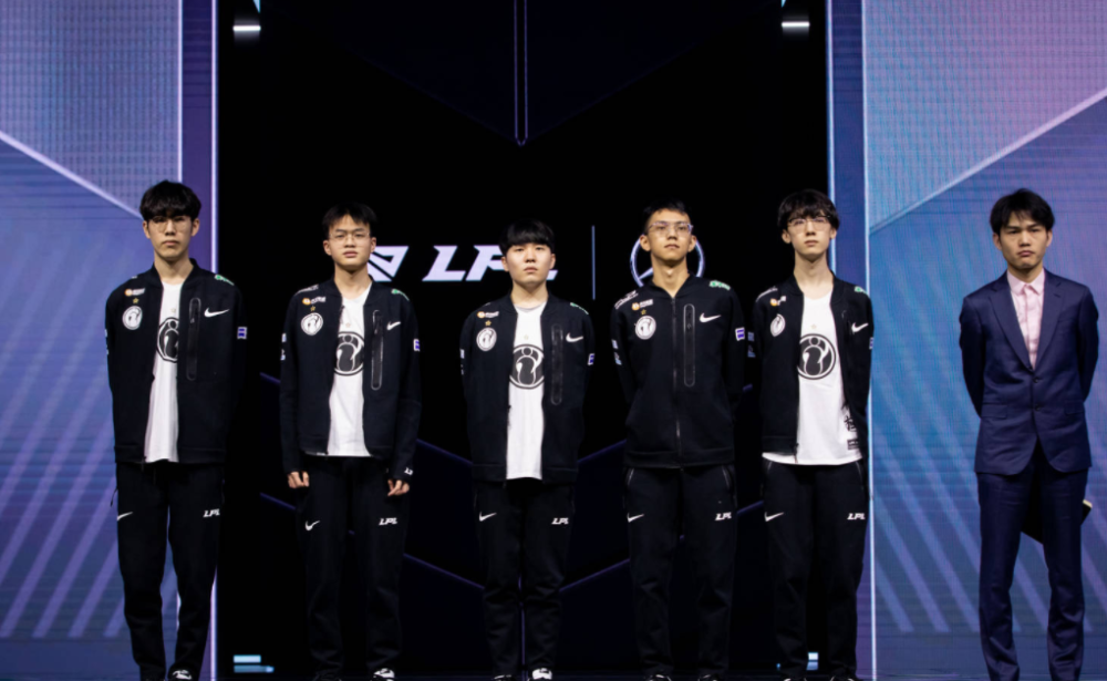 多位IG队员主动离队，Nofe说出隐情，Theshy宋义进被辜负_腾讯新闻