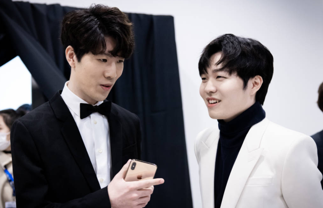 Bin去向明确！WBG老板深夜发声，RNG小虎Rank数据有猫腻_腾讯新闻