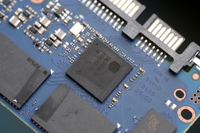 管用10年！英睿达MX500 4TB SSD评测：极致容量 还有性能惊喜_腾讯新闻