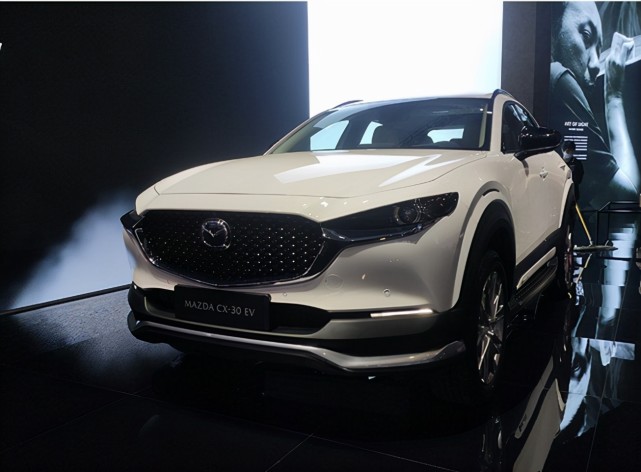 马自达国内首款纯电SUV CX-30 EV来了 续航450km_腾讯新闻