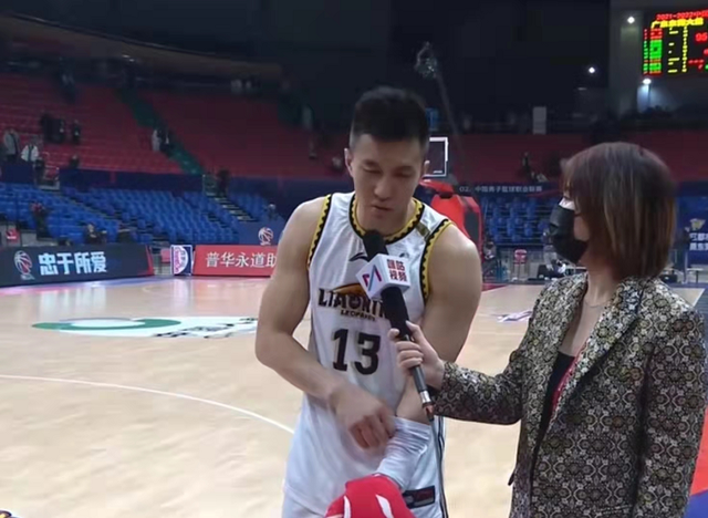 1月7号，CCTV5直播辽宁男篮VS北京首钢，郭艾伦不快乐还是在意MVP_腾讯新闻