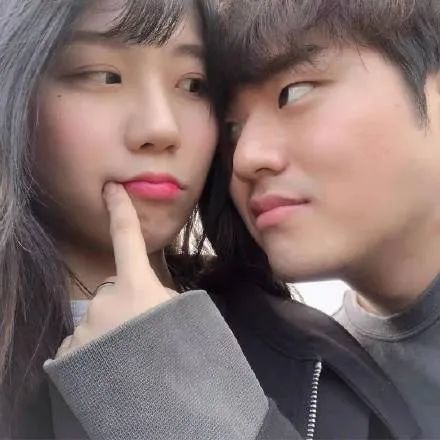 Bang成功求婚LCK主持人志宣，Faker：我想给他一锤子_腾讯新闻