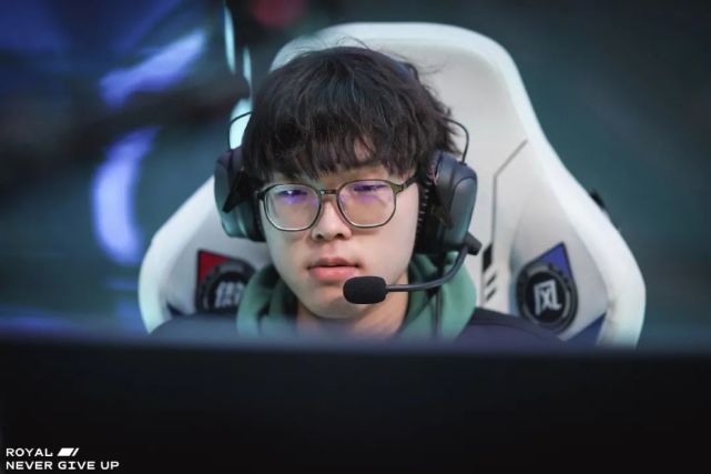 世界冠军强悍如斯！EDG暴打JDG RNG买Bin买亏了？_腾讯新闻