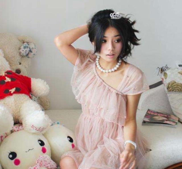 DOTA2：从赵洁到小糯米，为什么xiao8两任老婆的类型完全不同？_腾讯新闻