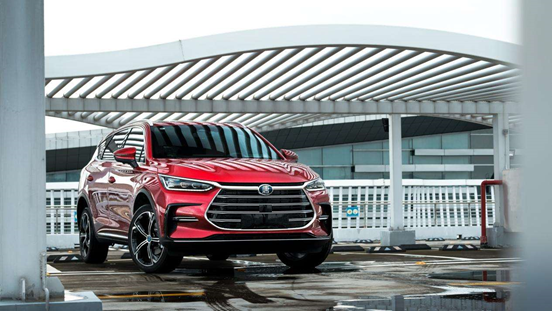 一步到位，买纯电车型还是插电混动，零跑C11对比唐DMi_腾讯新闻