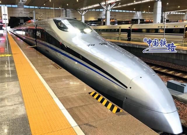 时速385公里！“青铜剑”在新建高铁跑出最高速_腾讯新闻