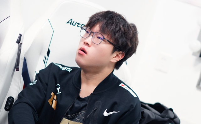 Wink状态来了，JDG大战IG！RNG冲击连胜_腾讯新闻