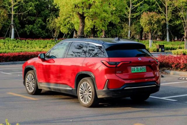 冲击BBA围城，蔚来ES6凭什么？_腾讯新闻