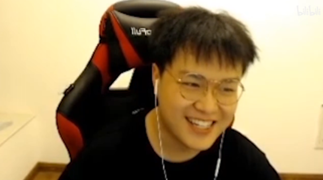 LOL里一个英雄玩上万场是什么段位，绝活哥们告诉你答案！_腾讯新闻