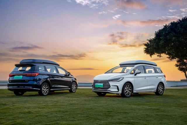 馈电油耗低至4.4L/100km，宋MAX DM-i 14.58万元起_腾讯新闻