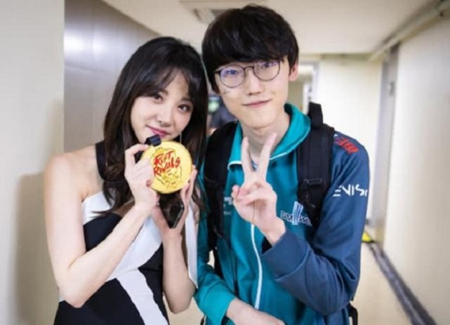 牛头马面三人，谁是最强上单？_腾讯新闻