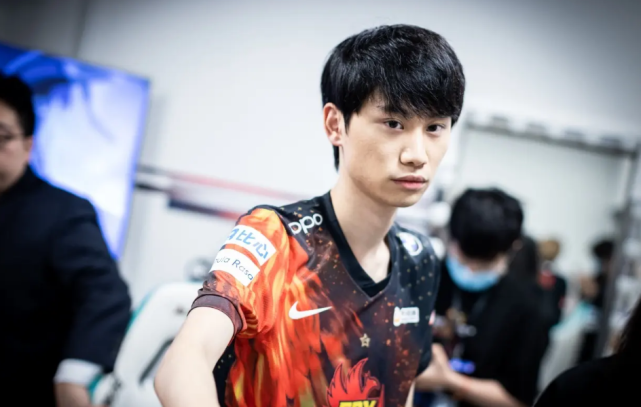 Rookie有望与Doinb并列？LPL历年常规赛MVP盘点_腾讯新闻