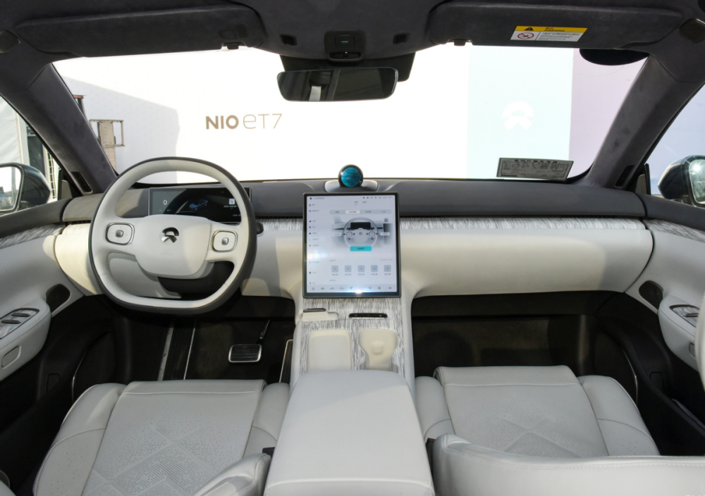 起售价44.8万元，零百加速3.8秒，蔚来ET7表现如何_腾讯新闻