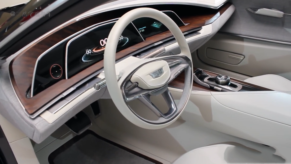 2022款“凯迪拉克CT8”量产，配4.2T＋10AT，售价超70万！_腾讯新闻