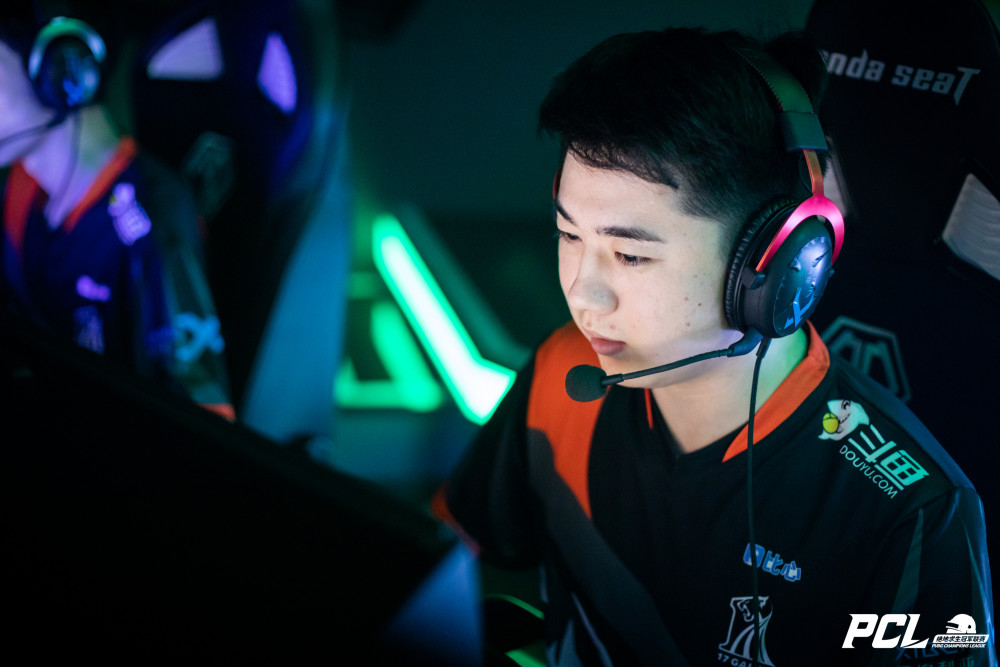 17shou与211再度联手，麻北组合重聚，周品言包揽PCL战神位和MVP_腾讯新闻