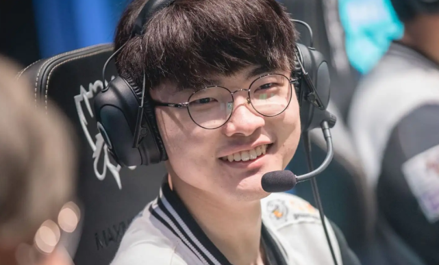 MSI历届FMVP盘点：ADC选手出现两次，上单位置还空着_腾讯新闻