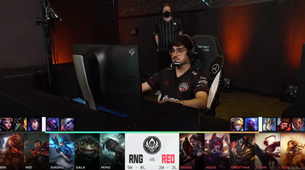 RNG刷新记录！三杀RED，9-0全胜晋级！小虎格温杀疯了_腾讯新闻