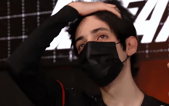 Bin抽搐，red打野痛哭！RNG一晚打出3个名场面，PSG彻底认怂_腾讯新闻