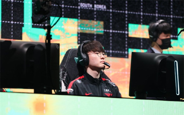 外国网友热议RNG击溃T1：GALA、MSI、卡莎，懂的都懂_腾讯新闻