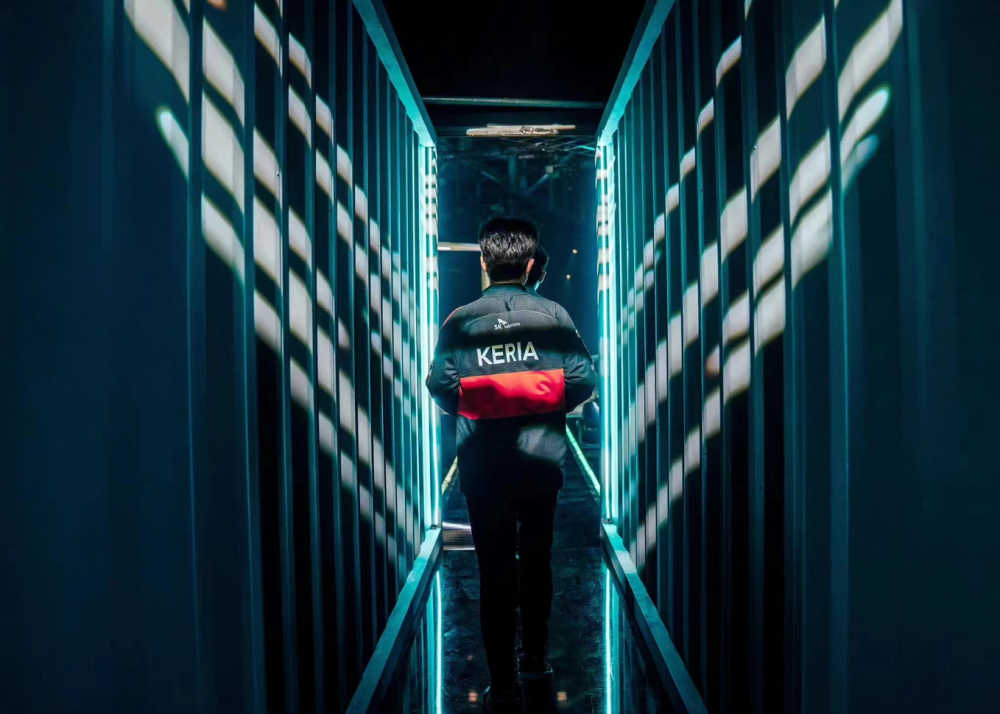 Bin成国产上单的希望，957连夜教Bin玩船长，T1放话零封RNG_腾讯新闻