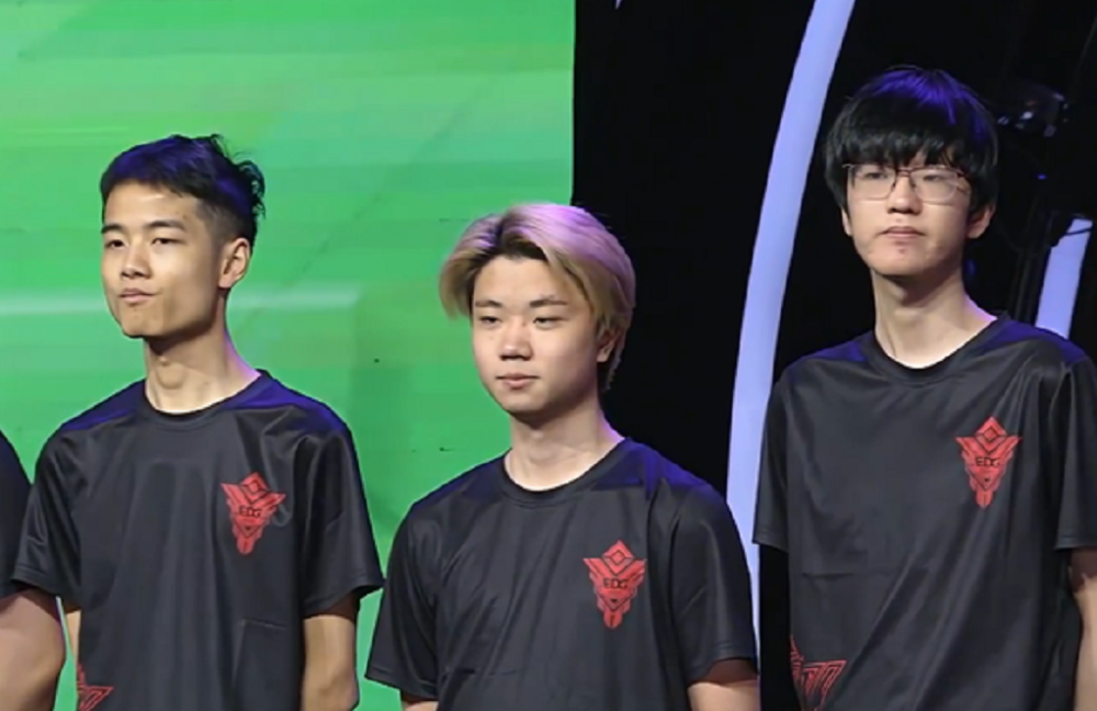 迎接LPL夏季赛，前EDG中单加盟OMG，Theshy等来新上单_腾讯新闻