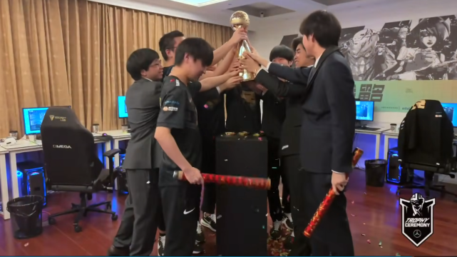 imp直播谈Faker“太装了”？打排位不用皮肤，被吹得太久了！_腾讯新闻