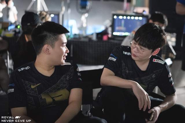 RNG对阵WBG赛前Wei五连胜，超越Canyon再登韩服第一！_腾讯新闻