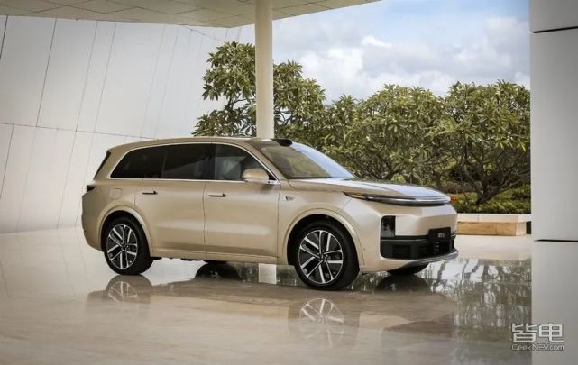 45.98万！续航1315km＋全尺寸SUV＋天花板配置：理想L9上市_腾讯新闻