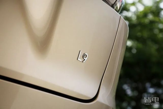 45.98万！续航1315km＋全尺寸SUV＋天花板配置：理想L9上市_腾讯新闻