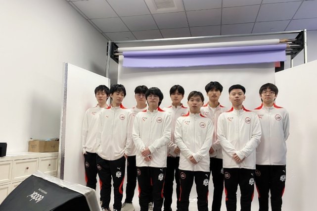 KPL夏季赛：KSG打XYG竟然是第一次交手，小A一门都是中单出身！_腾讯新闻