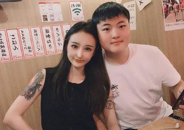 Uzi领证结婚！妻子奥咪咪发长文：开始所有人都不看好我们_腾讯新闻