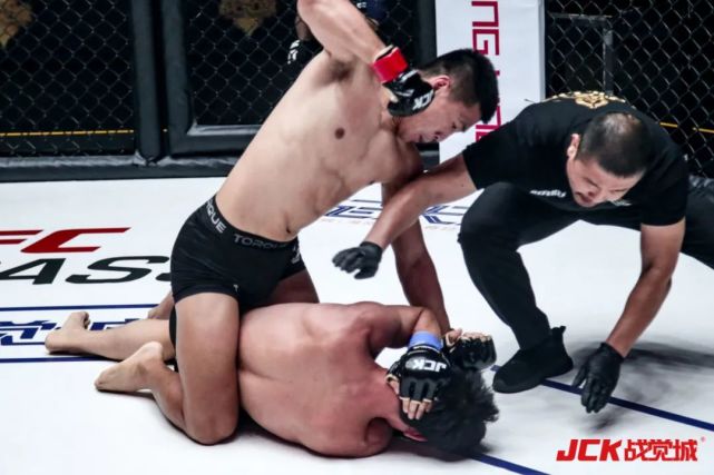 太依拉克·奴尔阿吉与腾力格双双TKO获胜！JCK战觉城2022赛季第十期战报_腾讯新闻