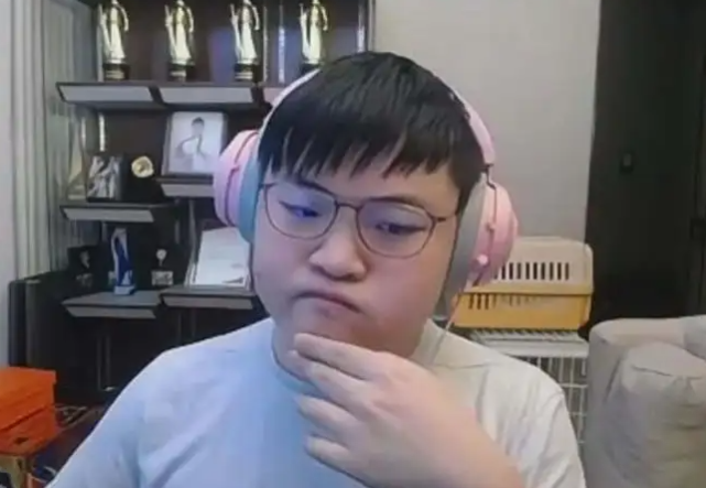 Uzi抖音账号被封停！LDL采用王者“无畏征召”比赛模式_腾讯新闻