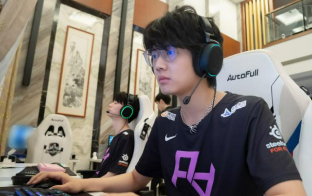 同样是遇到BUG，LPL差别对待，LCK则直接重赛_腾讯新闻