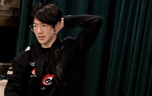 Theshy觉醒带队冲击三连胜！V5或轻取LNG，找回场子_腾讯新闻