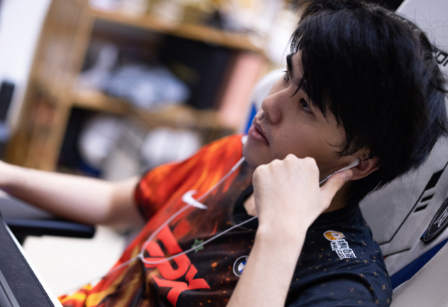 GALA交手iBoy，RNG冲击五连胜！北川直面老东家_腾讯新闻