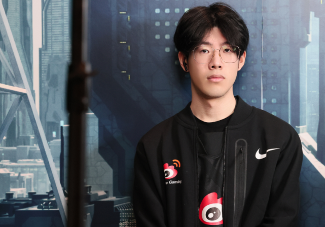 Theshy分数拉满，EDG最平均，电竞经理上线后，S冠战队评分图火了_腾讯新闻