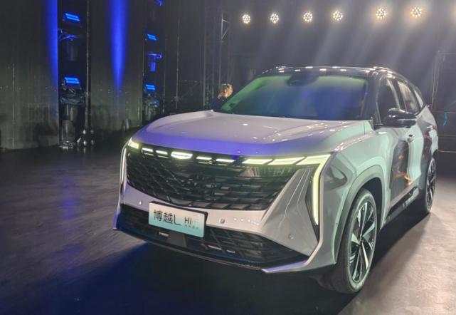 混动市场再来劲敌 智能SUV吉利FX11正式发布命名“博越L”_腾讯新闻