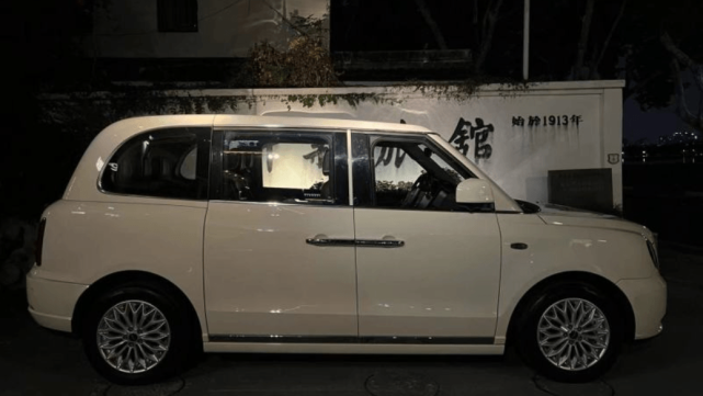 7座纯电MPV又来新选择？吉利LEVC TX5实车曝光_腾讯新闻