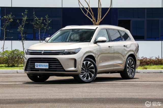 理想L8正式上市 售35.98万元起/11月初开启交付_腾讯新闻