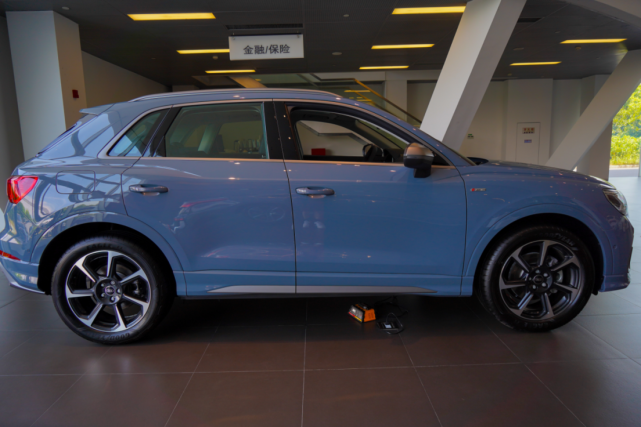 25万买BBA的紧凑型SUV，新款奥迪Q3值得看_腾讯新闻