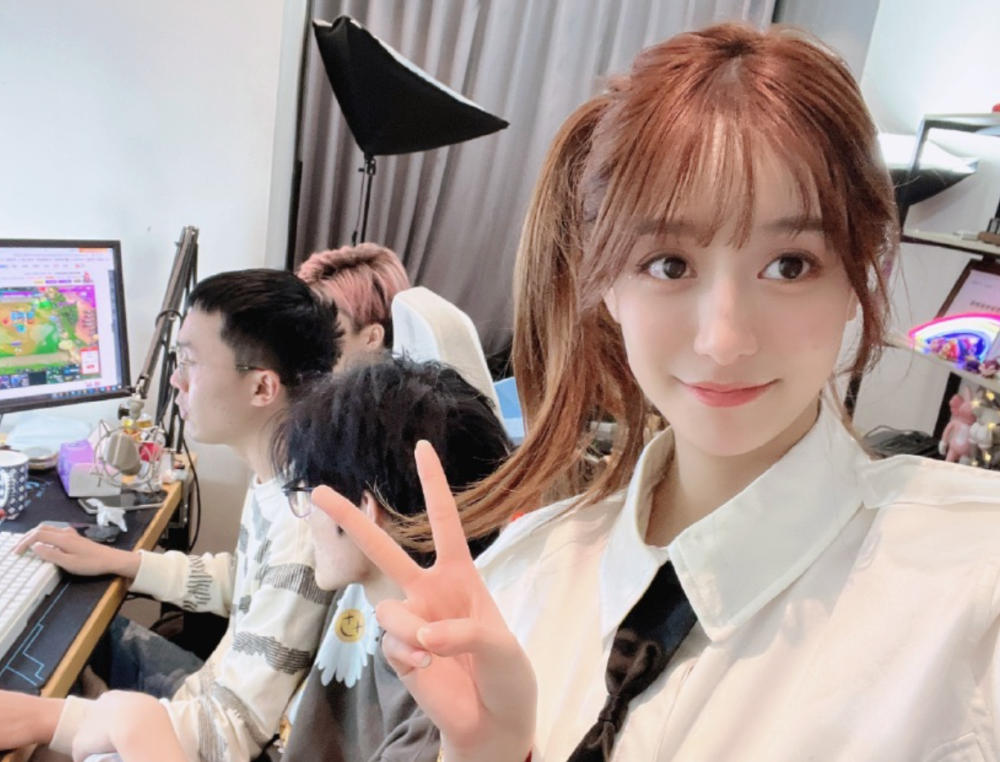 Doinb惨遭LPL官方“禁赛”，SMLZ透露内幕：联盟叫停了LBL！_腾讯新闻