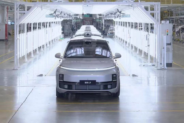 理想L9第10000辆量产车下线，全新OTA即将推送_腾讯新闻
