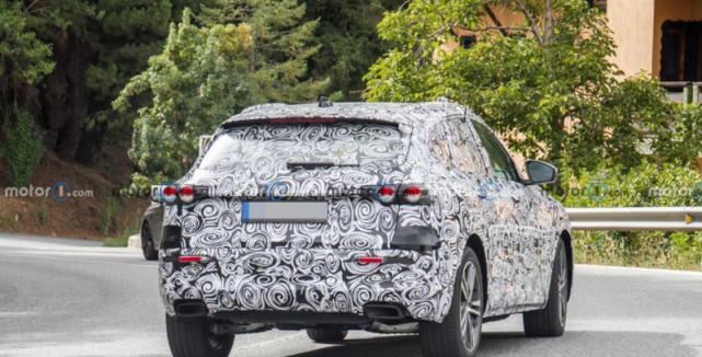 疑似2023款“奥迪Q5”曝光！提供全新外观设计，新增1.5T引擎_腾讯新闻