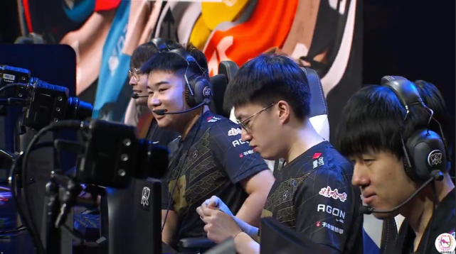 RNG爆冷击败韩国一号种子GenG！小虎对位超威砍下MVP_腾讯新闻