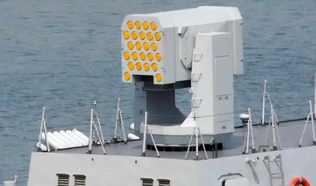 052DM型驱逐舰：在南北两大船厂开建，被认为是052DL型的改型_腾讯新闻